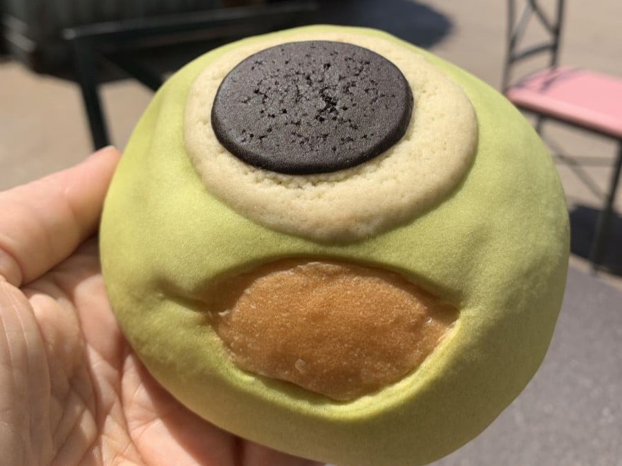 The Cutest Food To Try at Tokyo Disney - Japlanease